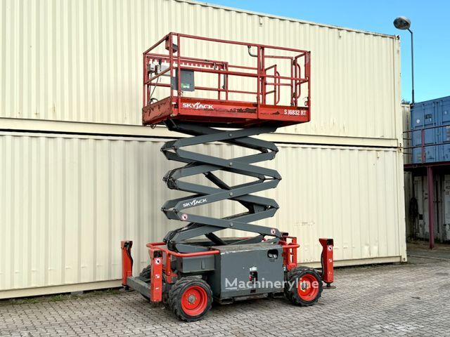 Skyjack SJ 6832 RT makazasta platforma