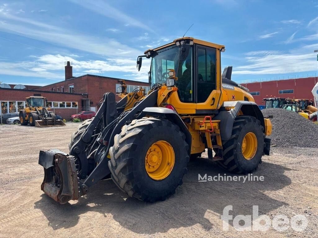 Prodaje se Volvo L60H Hjullastare med skevfäste (135518) prednji utovarivač na aukciji
