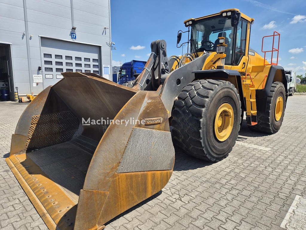 Volvo L220H prednji utovarivač