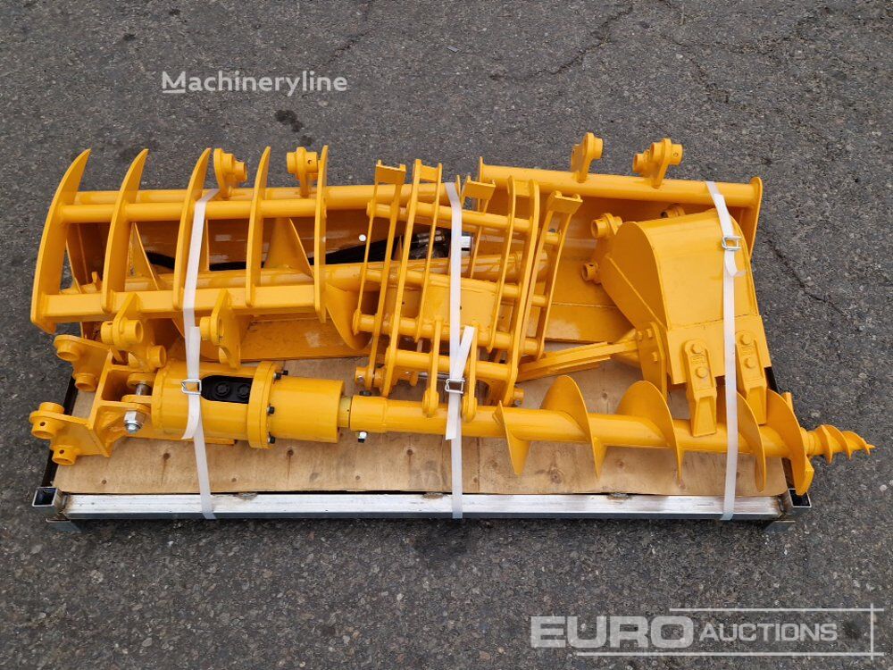 Prodaje se 2026 GIYI 8 Piece Excavator Attachment Set to suit CAT 301 hidraulične makaze na aukciji