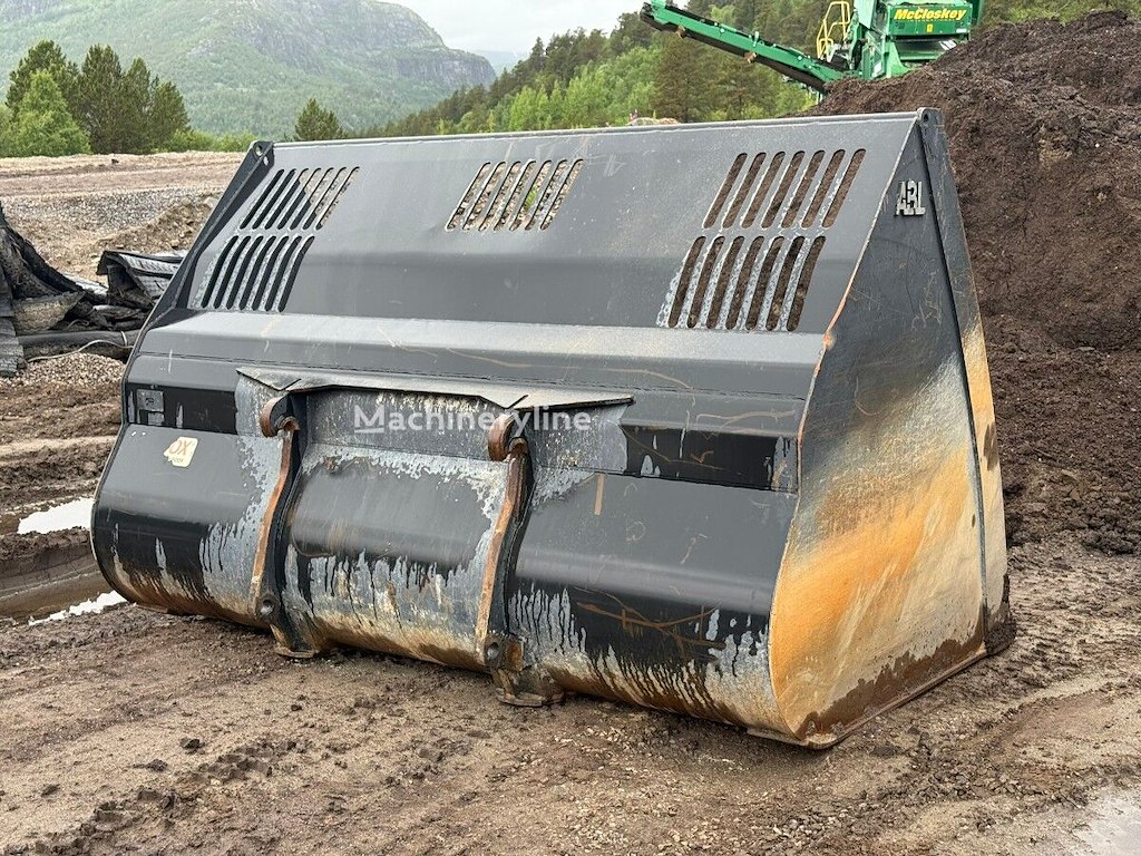 Prodaje se ABL Andre ABL lettmaterialskuffe ca. 4,0 m³ med BM-feste kašiku za prednje utovarivač na aukciji