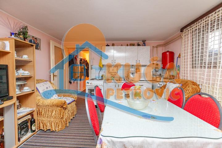 Kuća kod Bogoslovije, 84m2, 2,88a