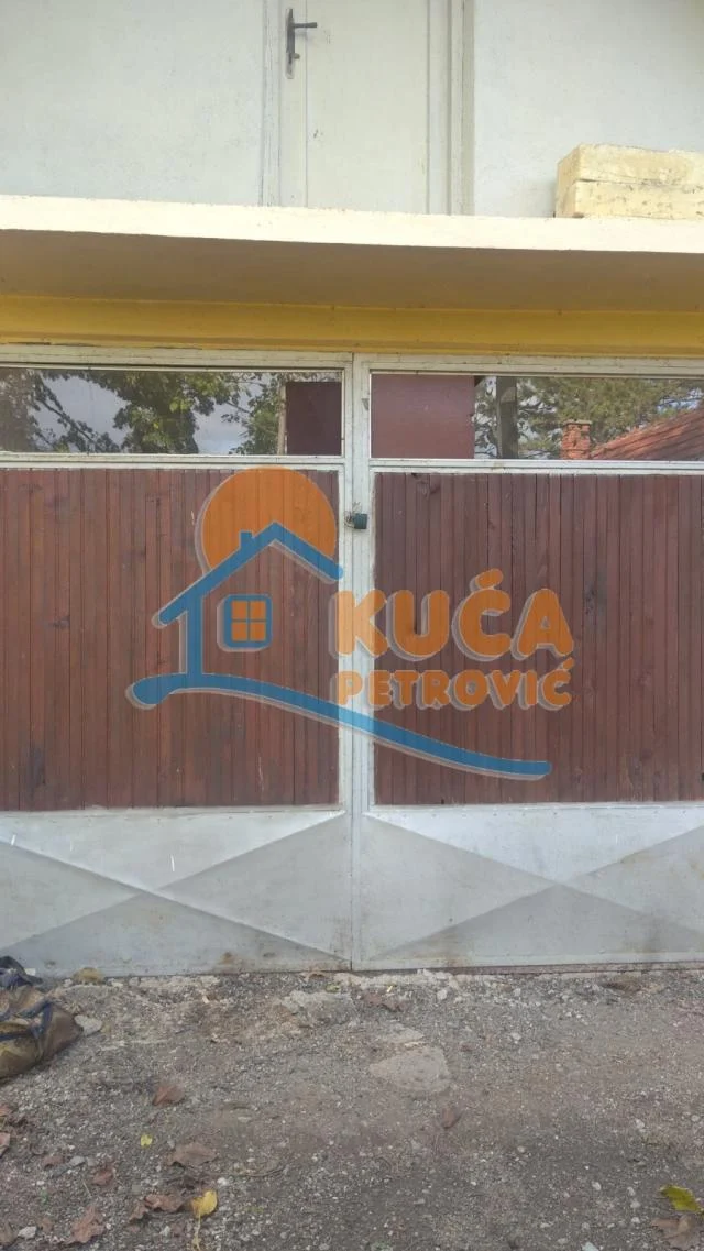 Kuća , Gabrovački put, 183m2