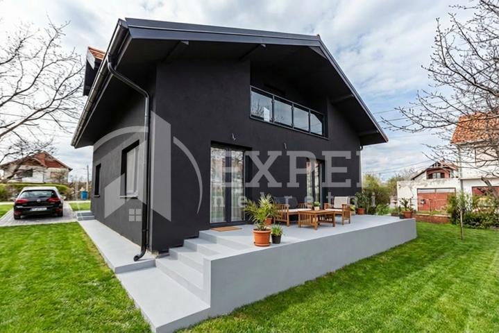 Kuća  u  izgradnji,  "ključ  u  ruke", 160 m2, plac   374 m2, Mramorsko Brdo