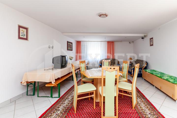 Izuzetna porodična vila na Mramorskom brdu – 500 m²