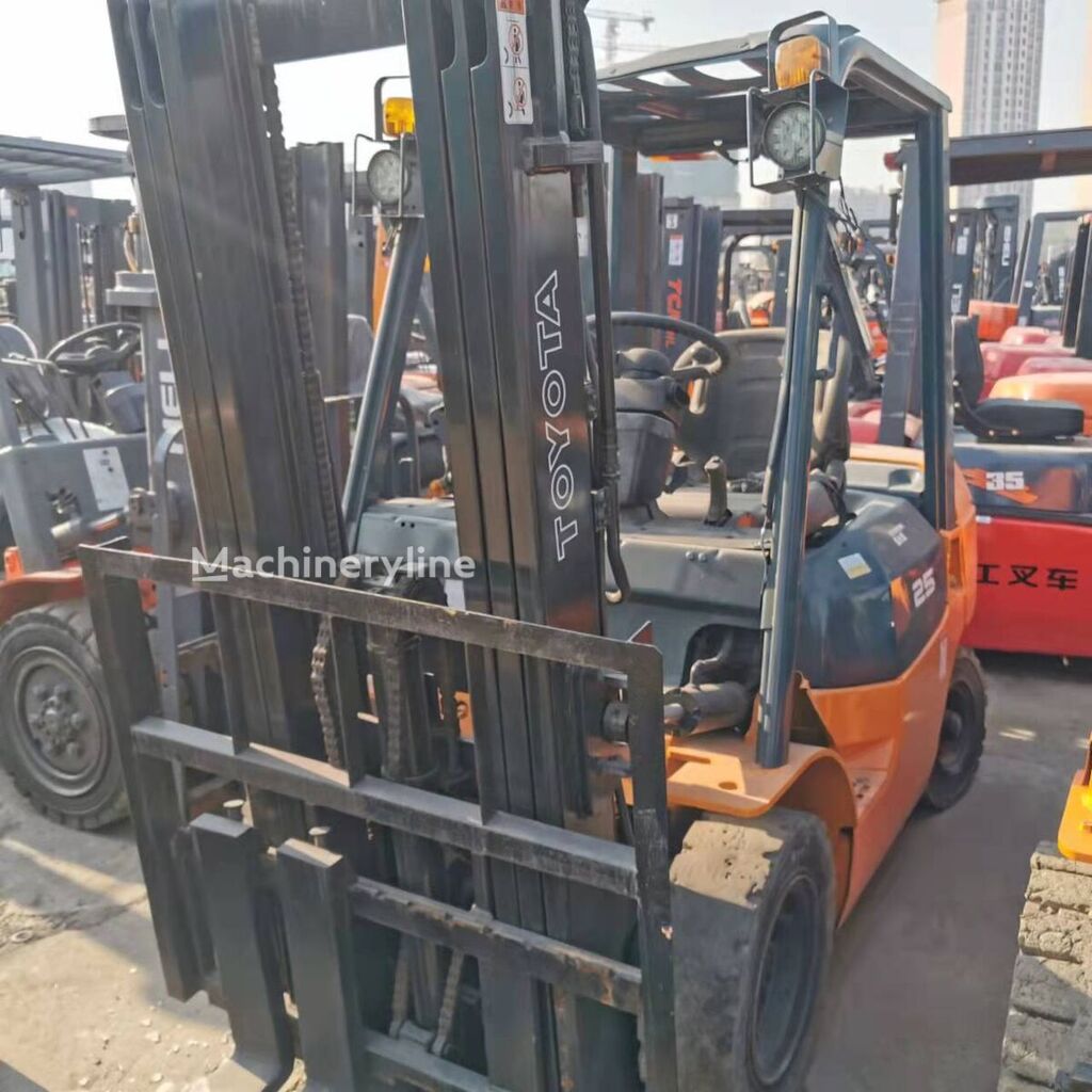 Toyota 2.5 tons dizel viljuškar
