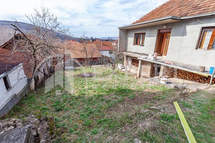 Kuća 83 m2 sa dvorištem, naselje Nikola Tesla