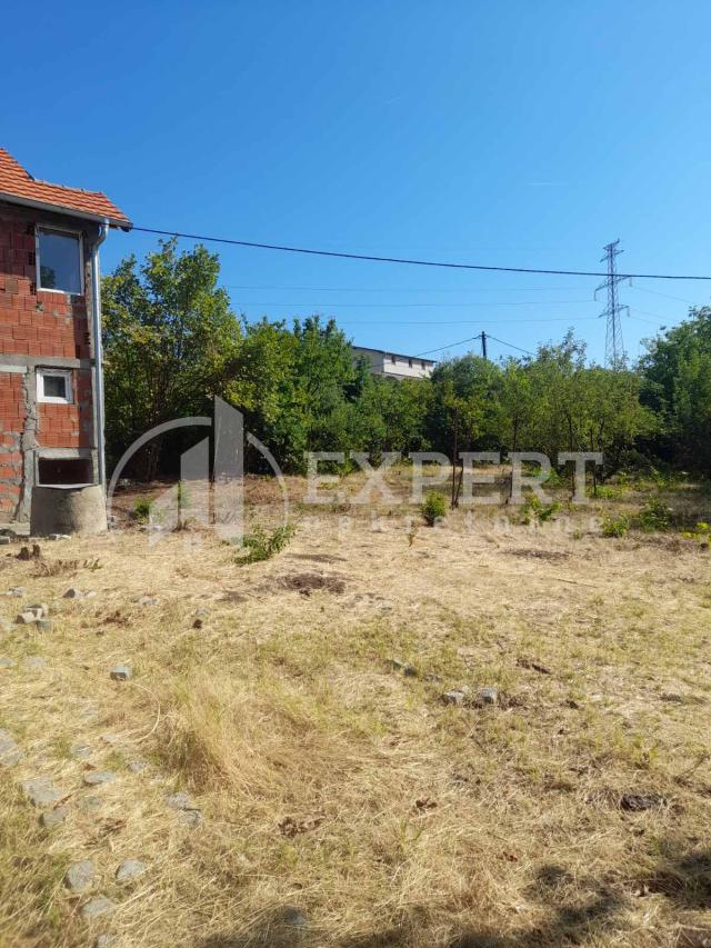 Vikendica, 10 ari plac, Vinik