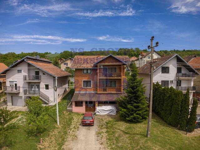 Fantastična kuća na potezu ka Stražilovu!