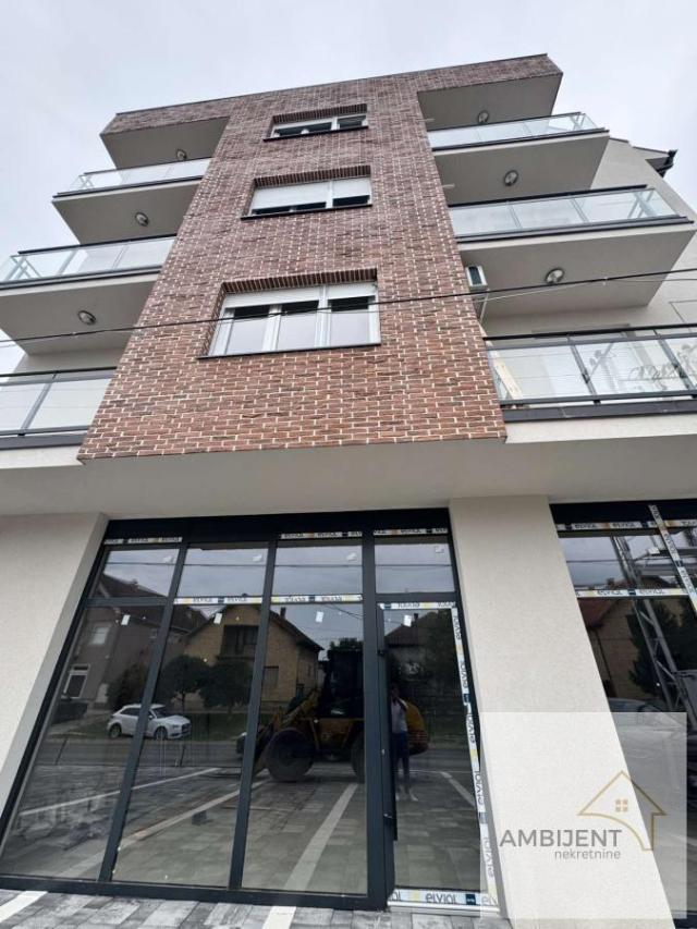Poslovni prostor  u izgradnji u Novim Banovcima, 206 m2