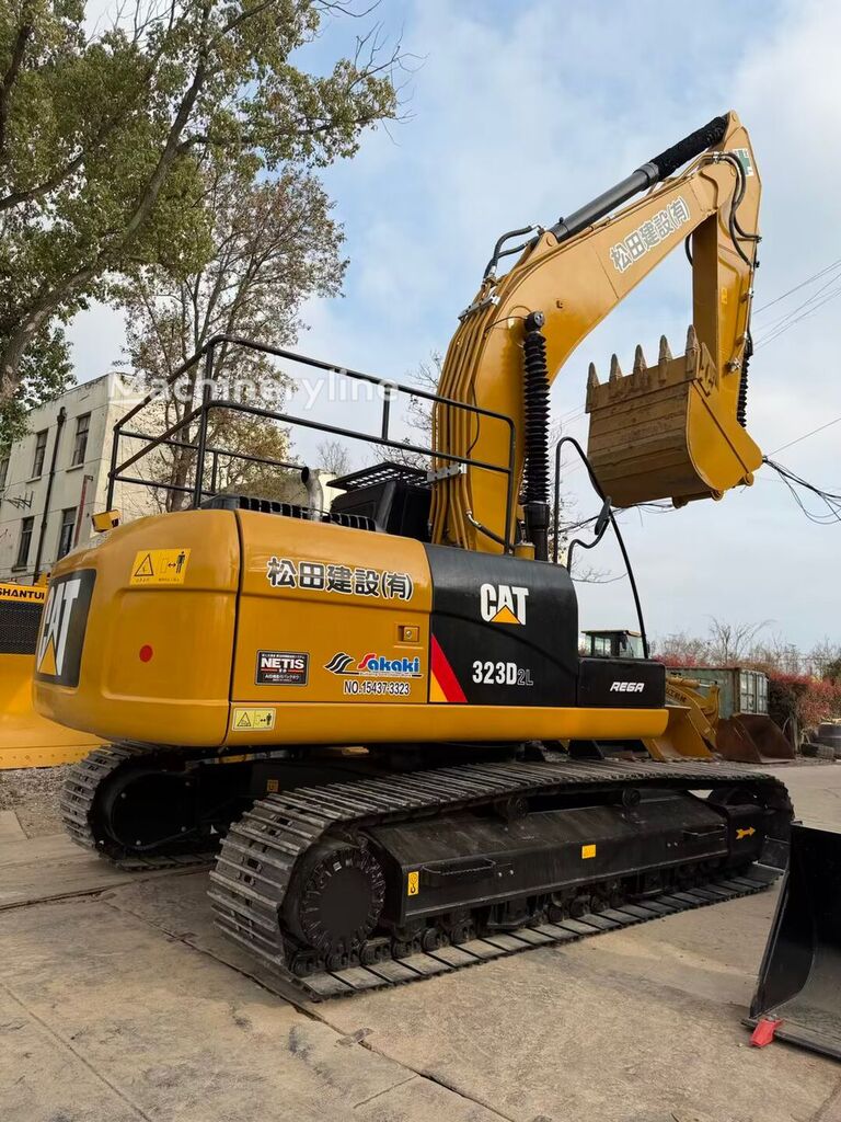 Caterpillar 323D2L bager guseničar