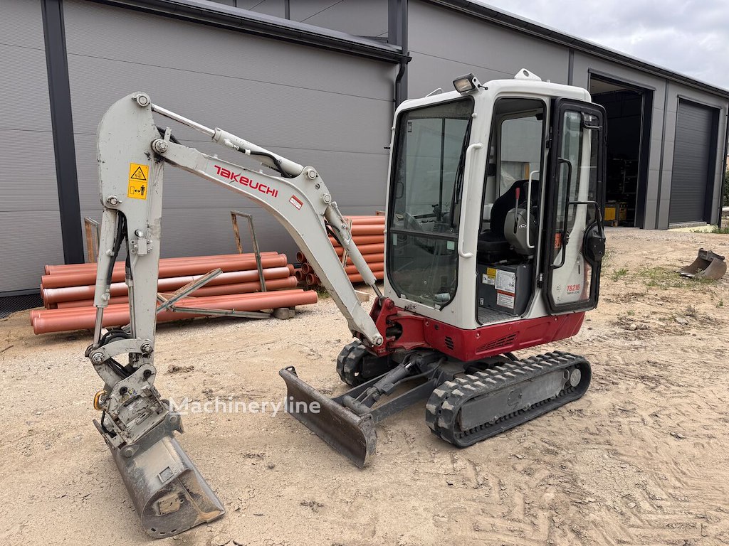 Takeuchi TB216 mini bager
