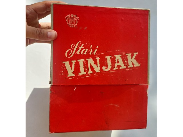 VINJAK RETKA KARTONSKA AMBALZA IZ 1970tih RAREE