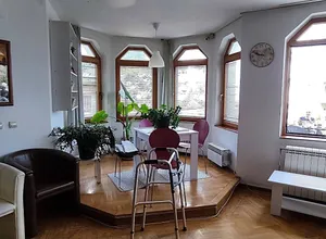 Izdavanje Kuća - Beograd, Palilula: Rospi Ćuprija - Lešće