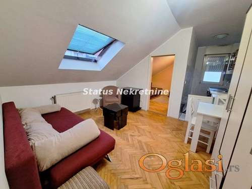 Jednoiposoban stan 36m², Grbavica, Novi Sad, potkrovlje 230eu