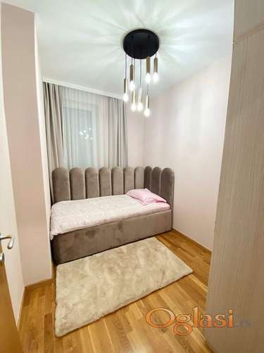 Prelep Stan Za Izdavanje Na Novoj Detelinari