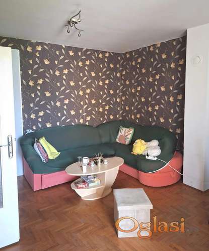 Grbavica - Top lokacija! Izdaje se 2.0 stan - 380eur!