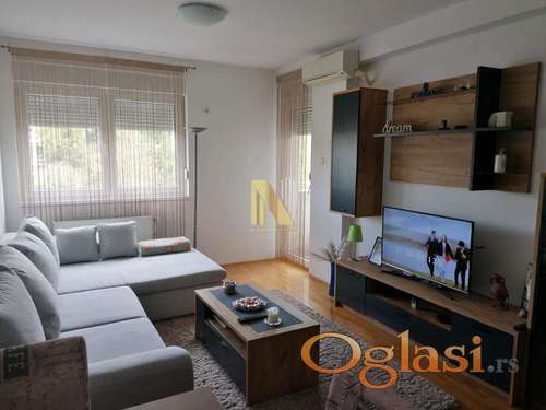 Za izdavanje 1.5 moderno namešten stan
