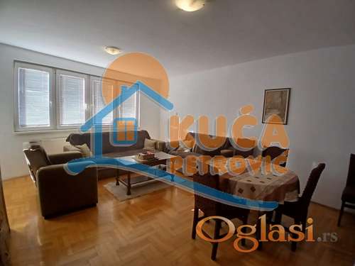 Izdaje se dvoiposoban stan u ul. Majakovskog, 72m2