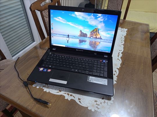 Packard bell ,intel core i3,17.3,500 gb,8 gb,punja