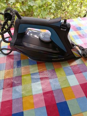 Rowenta Pegla na paru Focus Excel DW5310D1