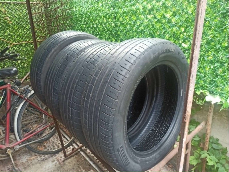 Pirelli 215x55x17