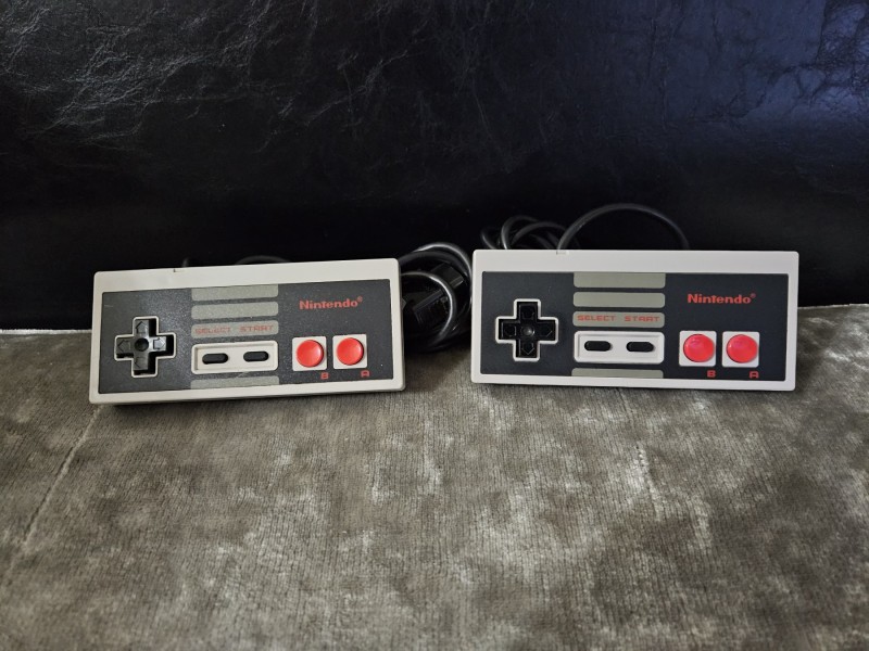 Nintendo Nes gamepad 2 kom br.2
