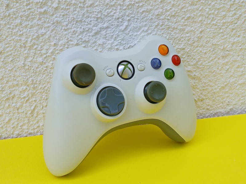 Xbox 360 - Dzojstik - Beli