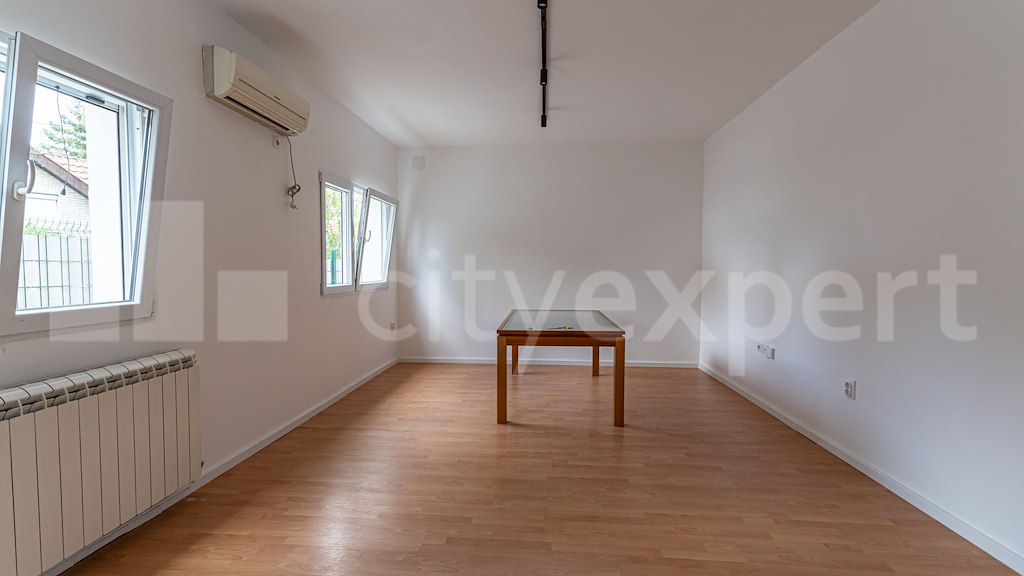 Kuća za izdavanje BEZ PROVIZIJE: Četvorosoban, 99m², Ruže Jovanović, Zvezdara - 1300€
