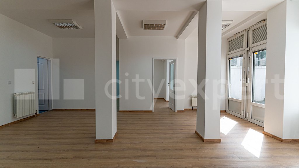 Lokal za izdavanje BEZ PROVIZIJE: Ostalo, 70m², Kuršumlijska, Savski venac - 700€