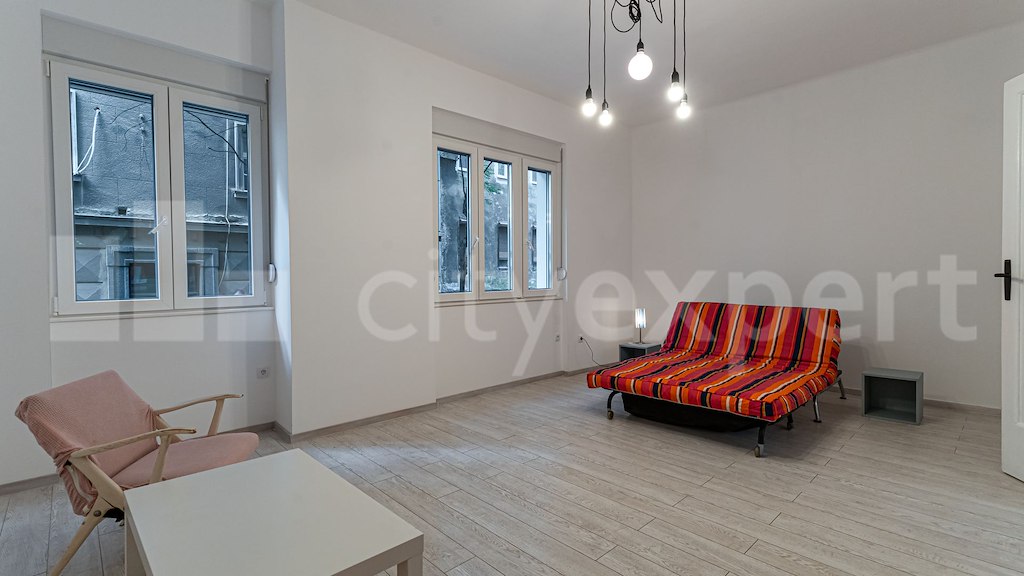 Stan za izdavanje BEZ PROVIZIJE: Dvosoban, 56m², Knez Miletina, Stari grad - 800€