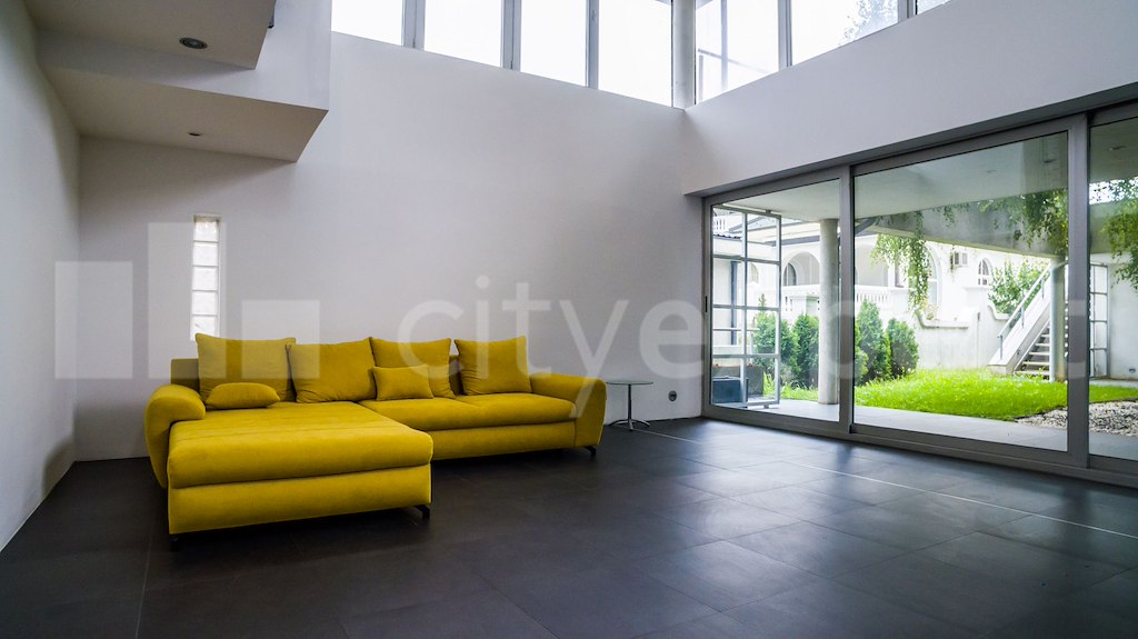 Kuća za izdavanje BEZ PROVIZIJE: Petosoban i veći, 560m², Milošev kladenac, Zvezdara - 5000€