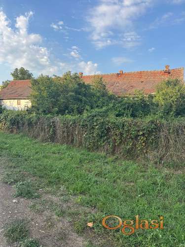 Građevinska parcela 2.629 m² s legalnim objektom I Šid