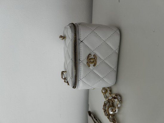 chanel vainty