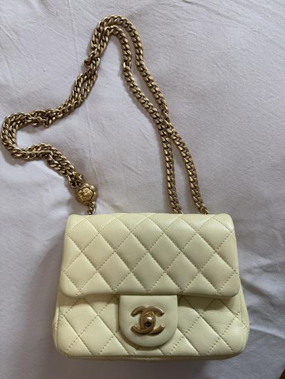 Chanel Mini Sweet Camellia Flap tasna torba
