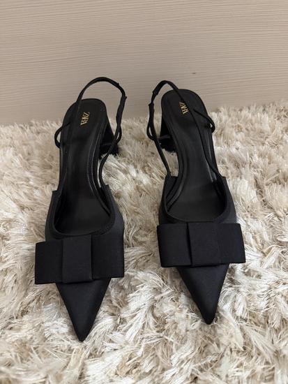 Zara stikle
