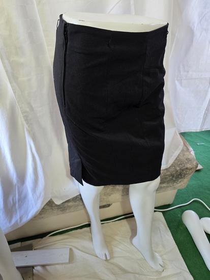 H&M elegantna poslovna suknja