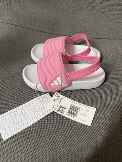 Adidas nove sandale 27