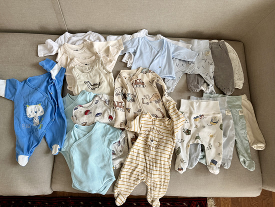 Puno garderobe za bebu 1 mesec (20 komada)