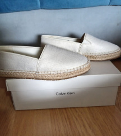 NOVE CALVIN KLEIN