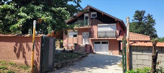 Odlična kuća sa placem 13,66a
