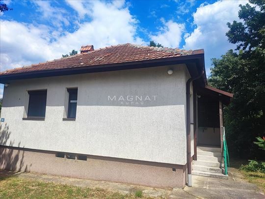 Kuća - Babe, 14ari placa, kuća sa terasom od 22m2