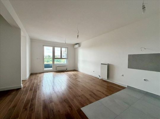 Poslovni prostor,izdavanje,Newport kompleks,70m2