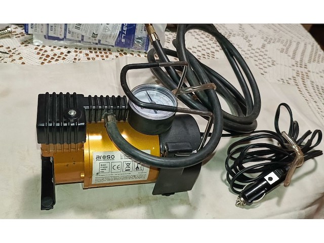 Kompletna i ispravna Auto pumpa 12v