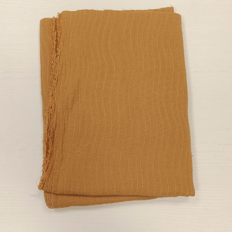 Parče pamuk dupla gaza karamel sa valovitim radom 43×140