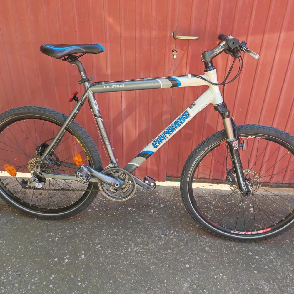 Cheyene alu XL, 26", RockShox, LX 3x9, hidraulika