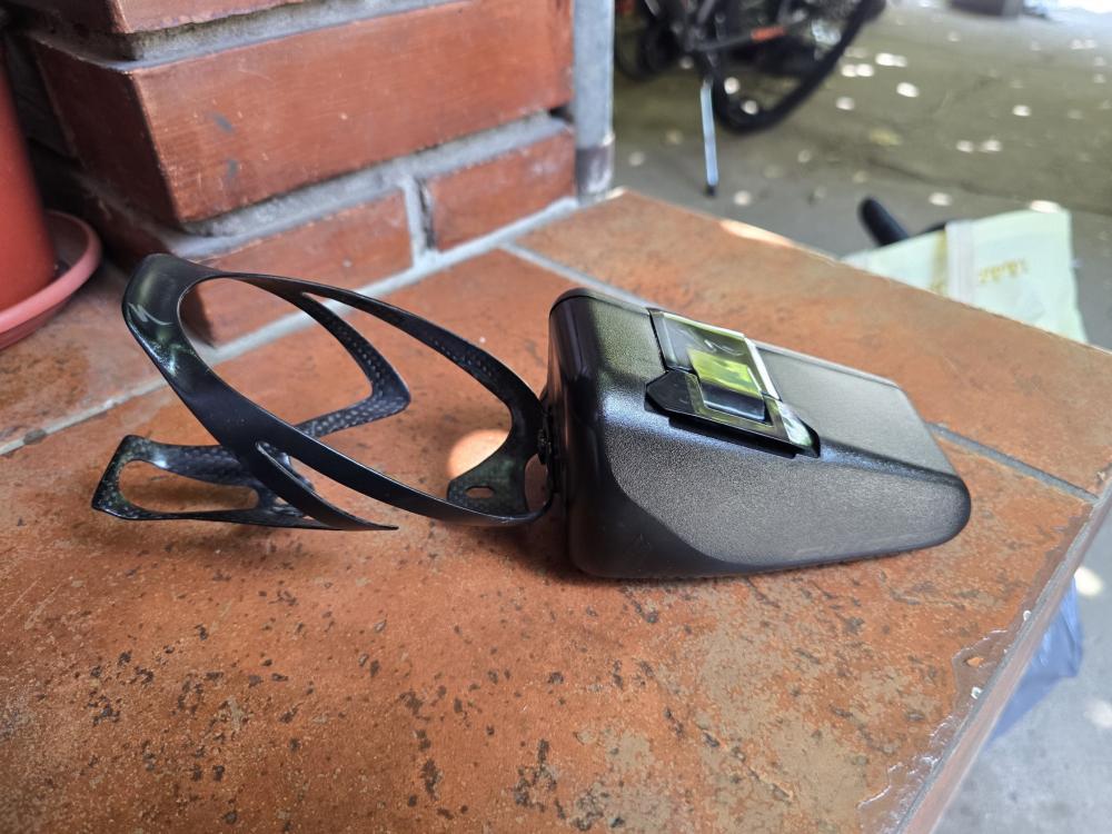 Specialized nosac bidoan karbon + swat torbica