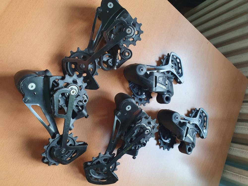 SRAM XS