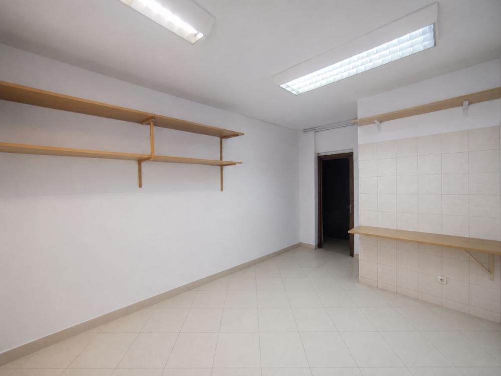 Poslovni prostor 30m2 Rakovica - Kneževac ID#2791
70.000 €