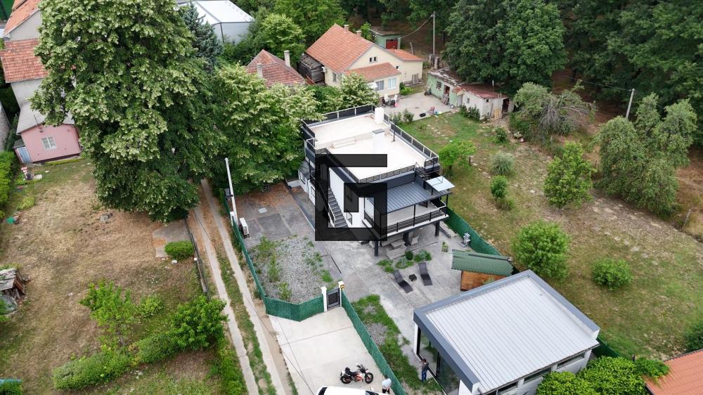Kuća iz snova – bazen, đakuzi, sauna i velika krovna terasa ID#2578
260.000 €